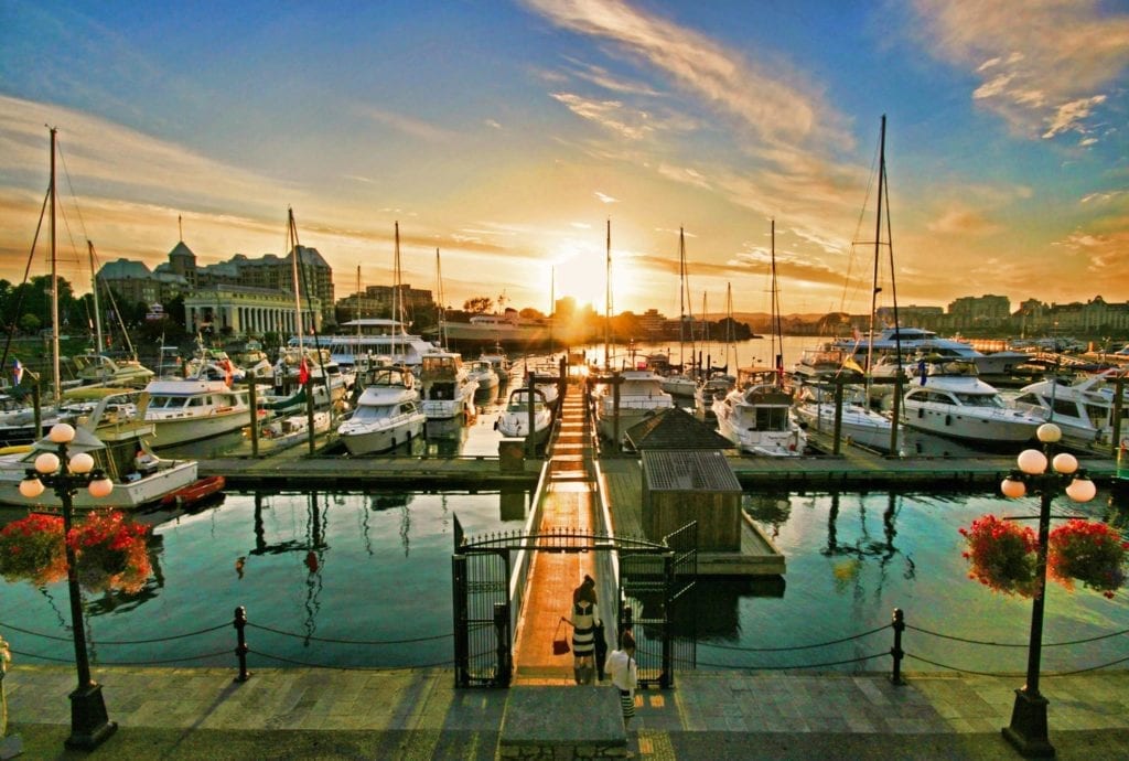 Victoria to hit 18°C this Easter weekend as sunshine finally returns