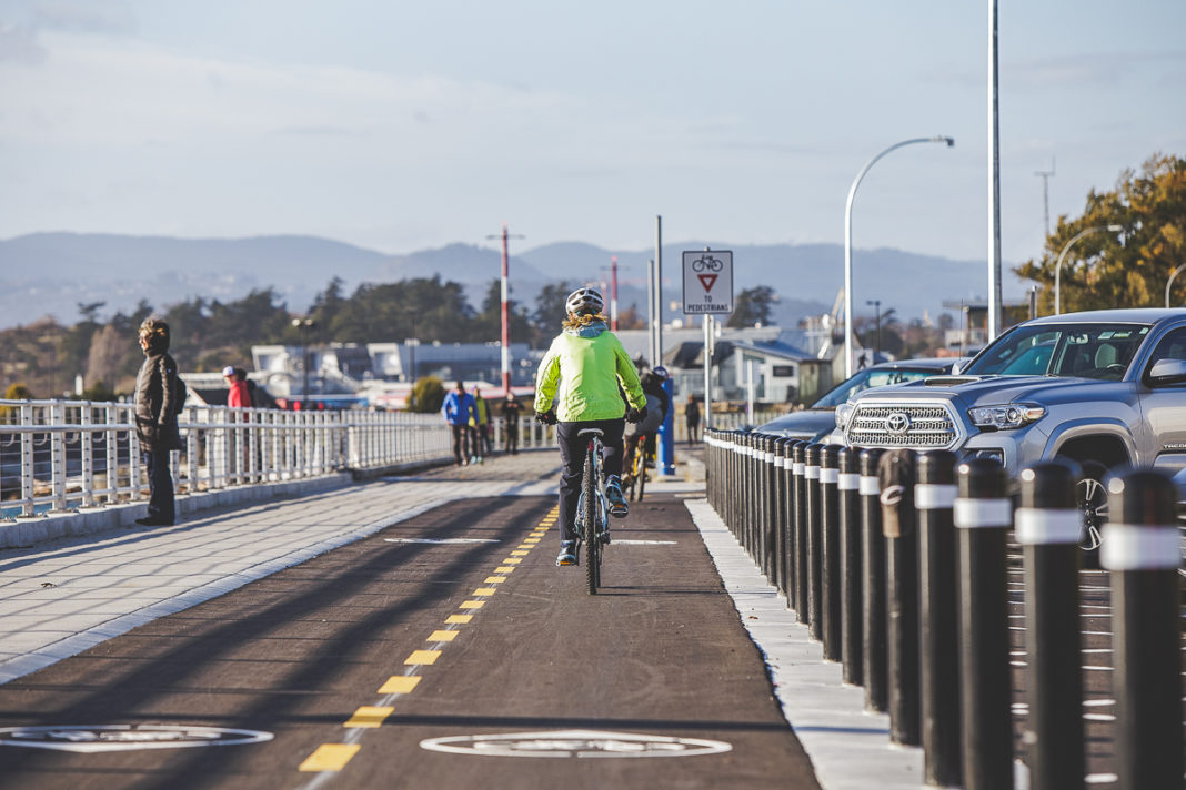 12 photos of the newly completed Dallas Road walkway and bike lanes ...
