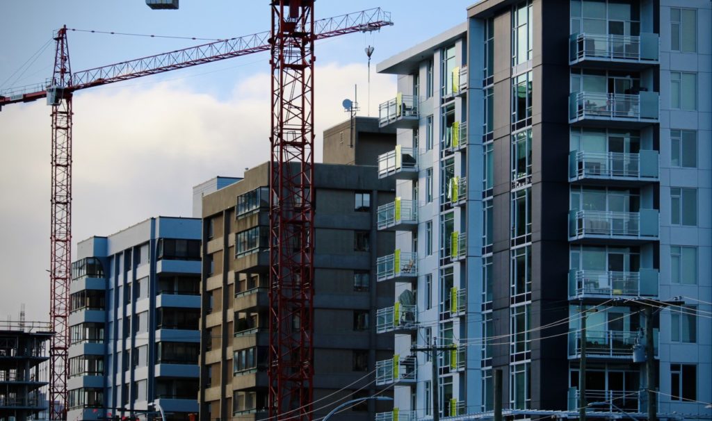 Latest report finds average rent costs in Victoria continue to decline