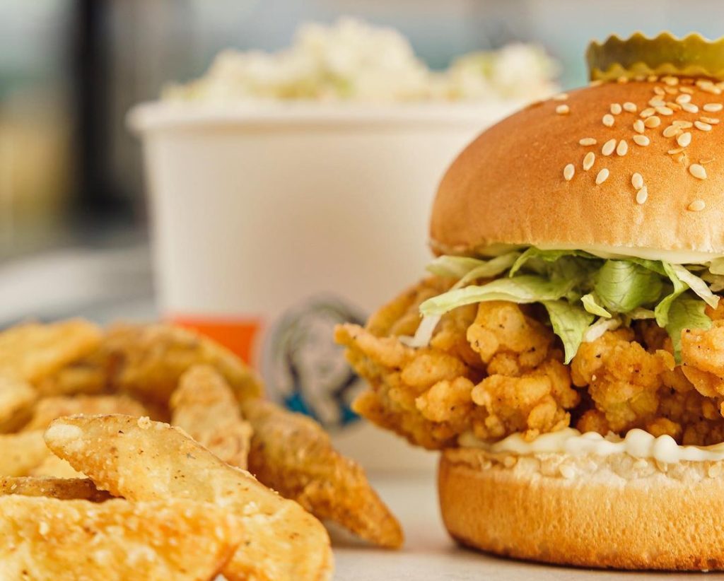 Popular Canadian fried chicken franchise opening two locations in ...