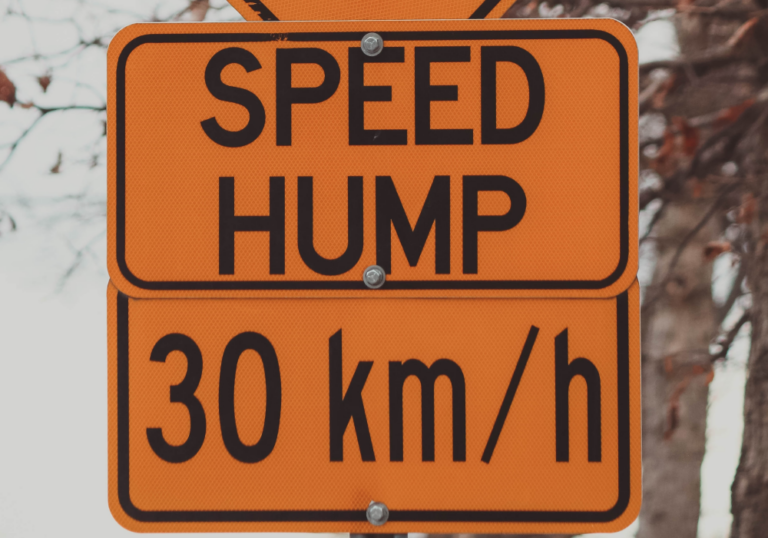 Victoria slashes speed limits from 50 km/h to 30 km/h in all neighbourhoods