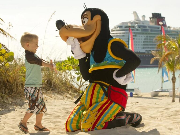 Victoria welcomes 2025 cruise season with Disney Wonder’s arrival this week