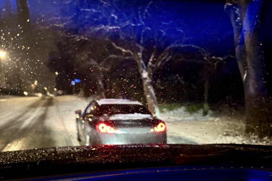 21-year-old driver pulled over for speeding and tailgating during ...