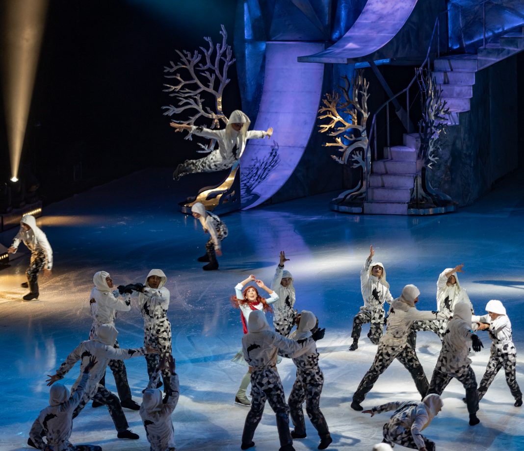 17 enchanting captures of Cirque Du Soleil’s Crystal on ice in Victoria ...