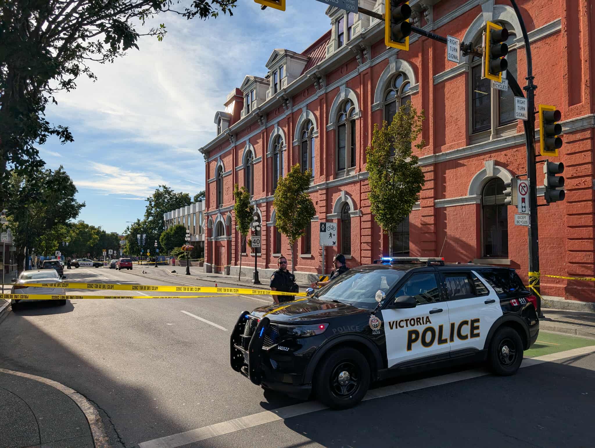 Police use less-lethal round to subdue suspect near Victoria's city hall