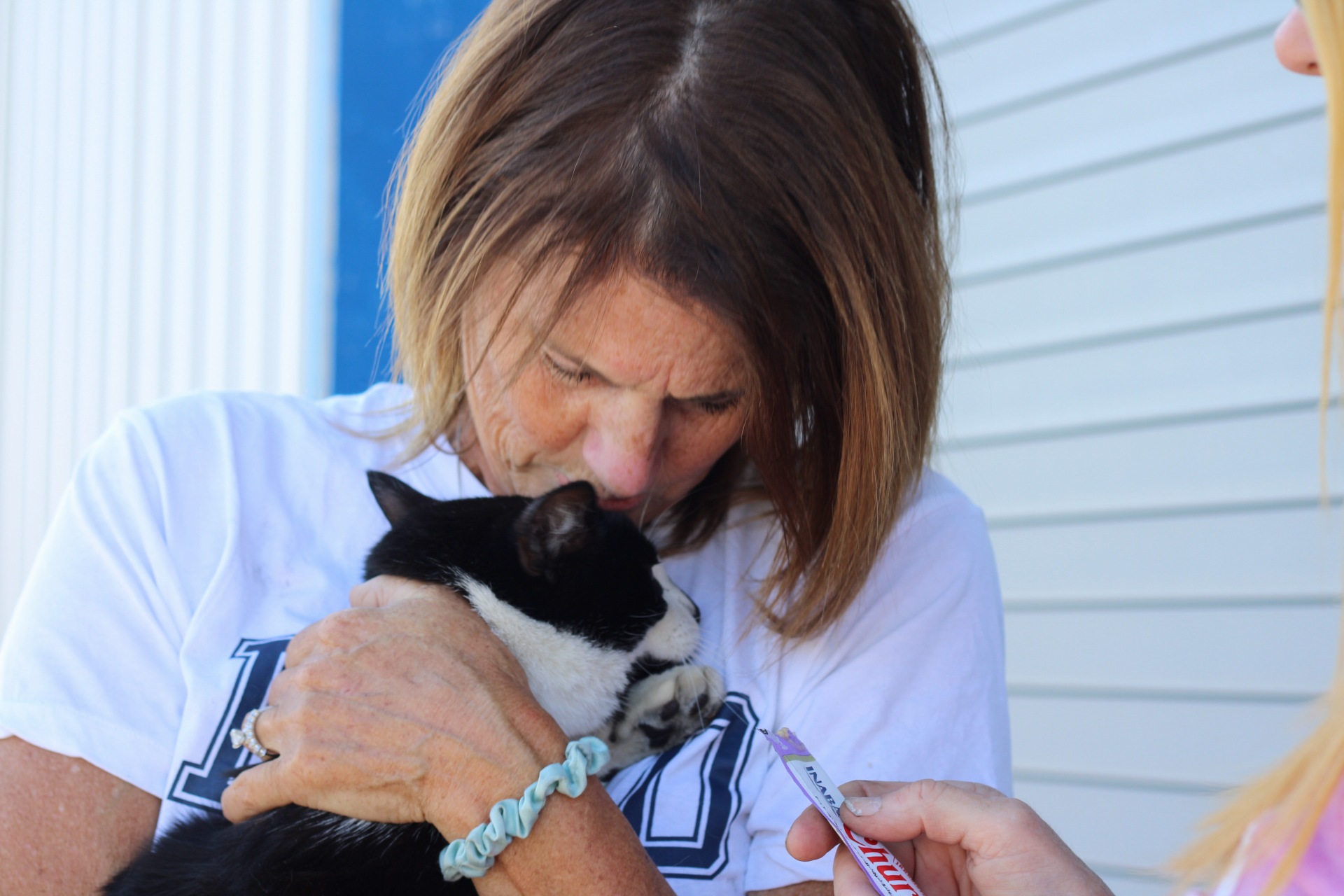 Luigi the cat reunited with family after going missing on BC Ferries