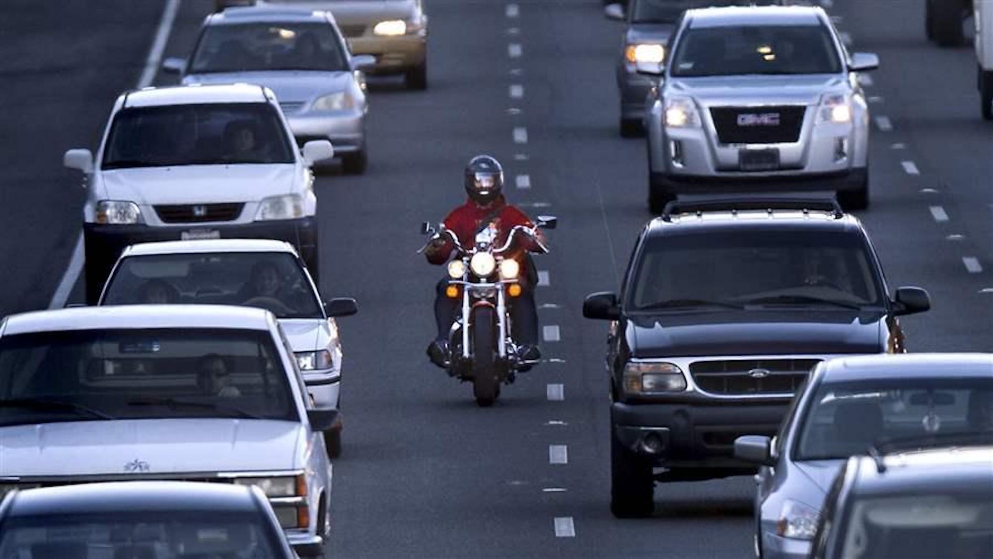 Saanich Police issue ticket to motorcyclist for ‘lane splitting’