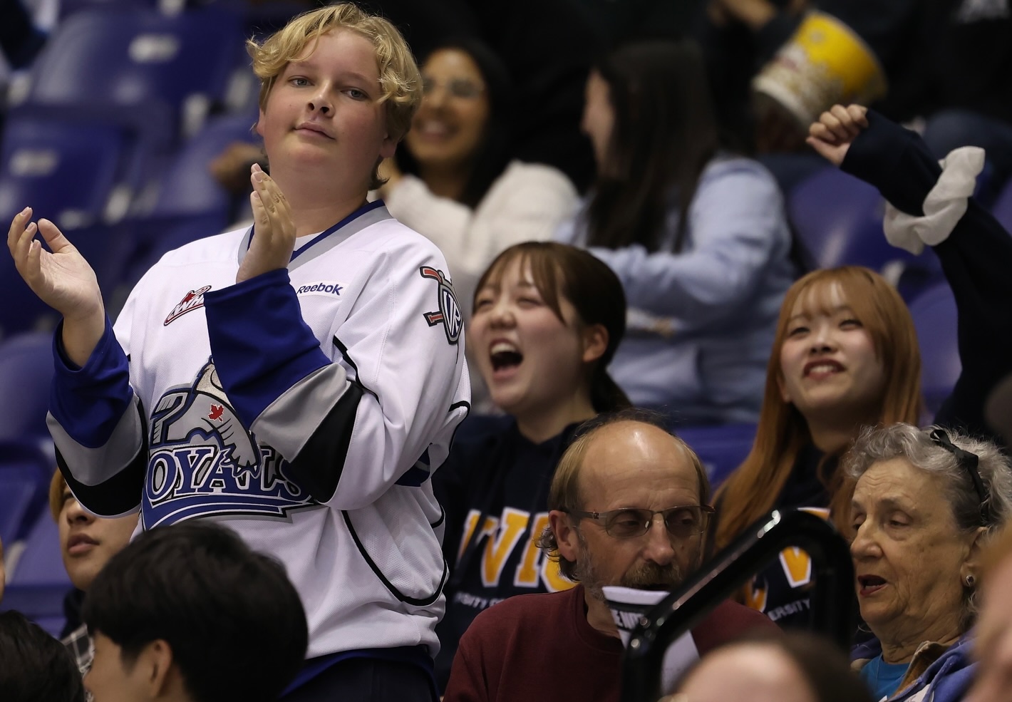 Victoria Royals will collect donations for those in need at 'Goals of ...