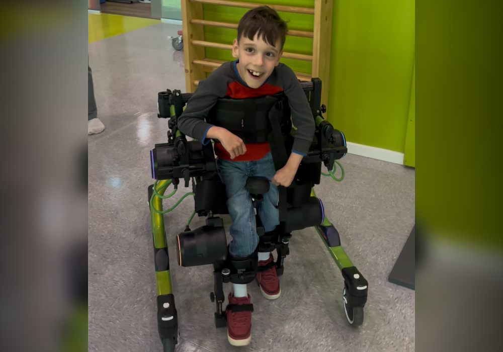 8-year-old Victoria boy walks for the first time using robotic legs