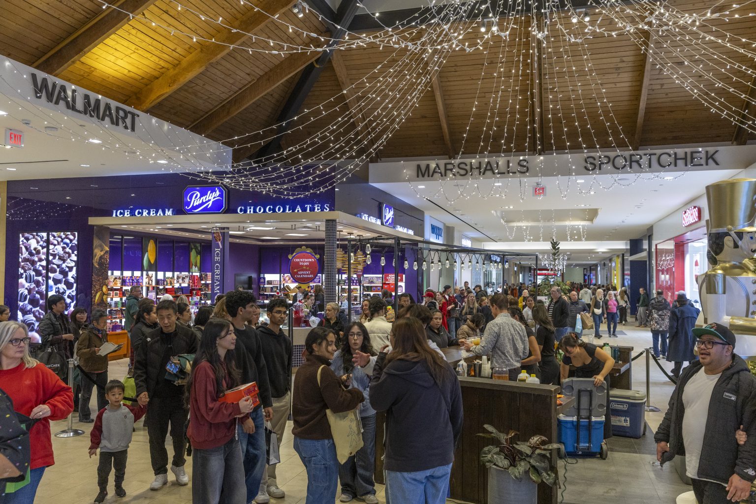 Hillside Centre's beloved shopping event 'Night of Lights' returns this ...