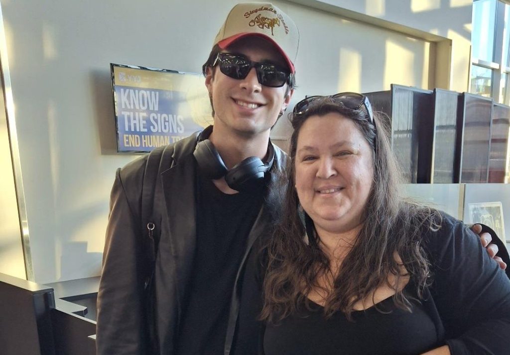 Heated Rivalry star Hudson Williams spotted at Victoria airport